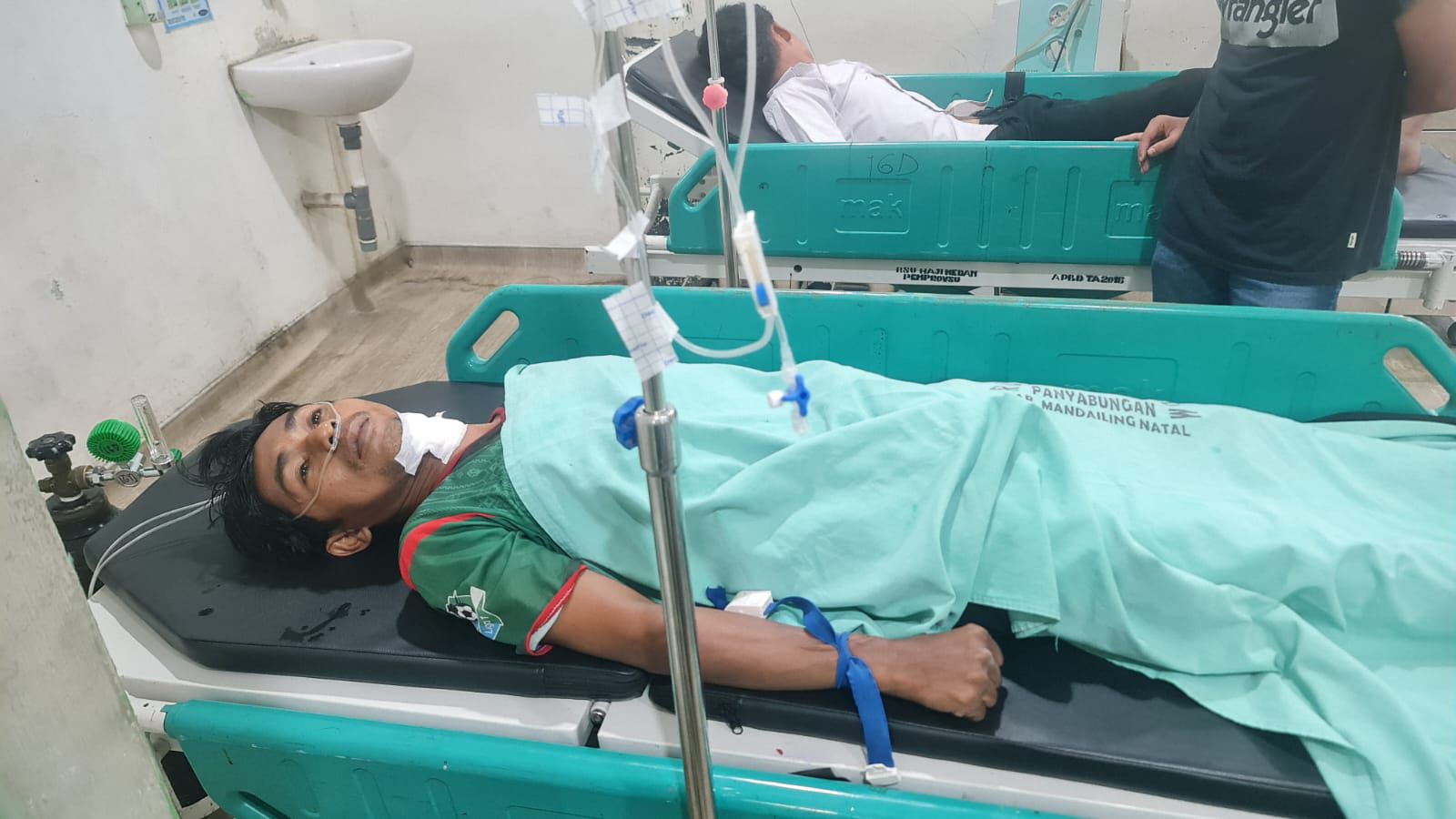 Konflik Main Petasan di Medan Berujung Tragis: Ayah Tikam Leher ...